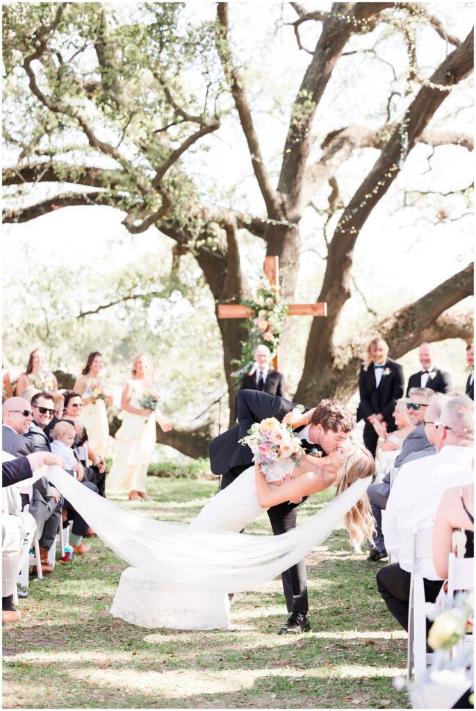 Haley + Watson | A Georgetown Wedding - hannahruthphotography.com